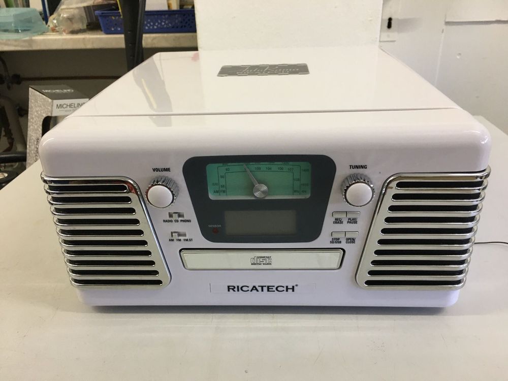 Plattenspieler von Ricatech (Gebraucht) in Niederönz für CHF 59 – nur Abholung auf Ricardo kaufen