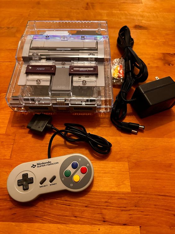 Nintendo Super NES US Switchless Ultime, coque transparente. (Gebraucht ...