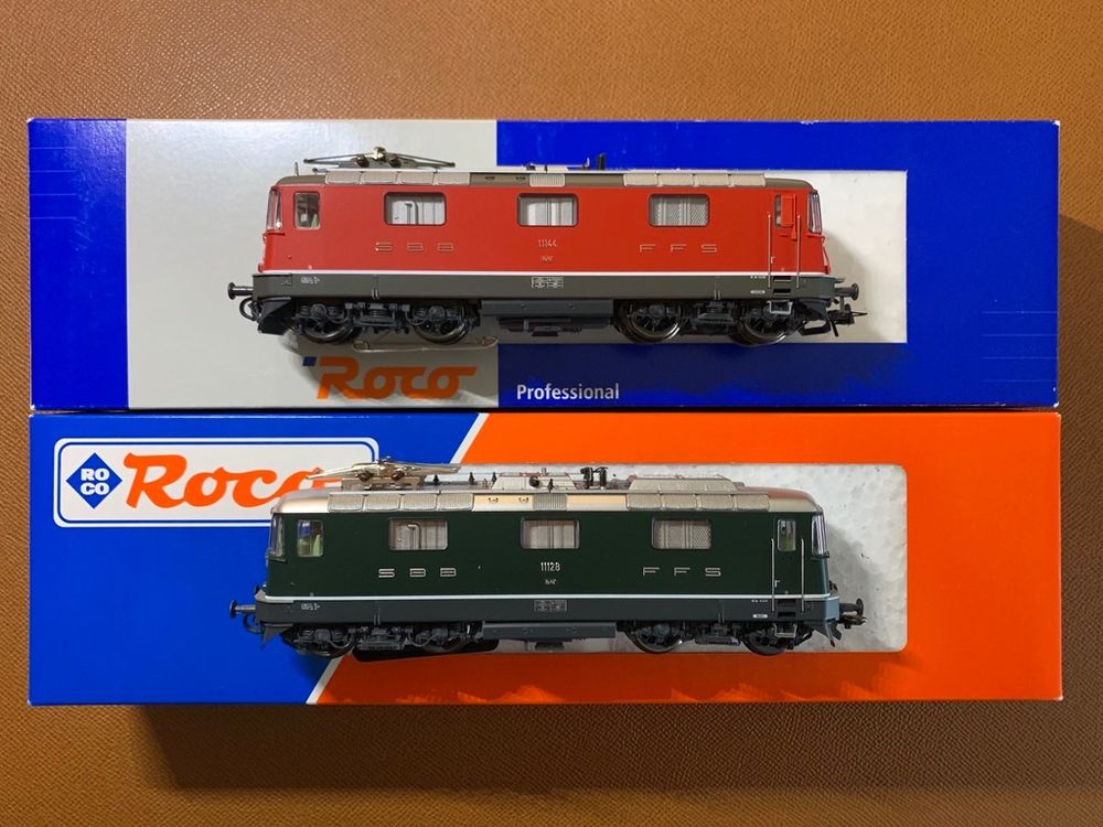 Roco H0 69845 & 69840 Re 8/8 2x 4/4 I-Serie SBB AC Digital (Neu (gemäss ...