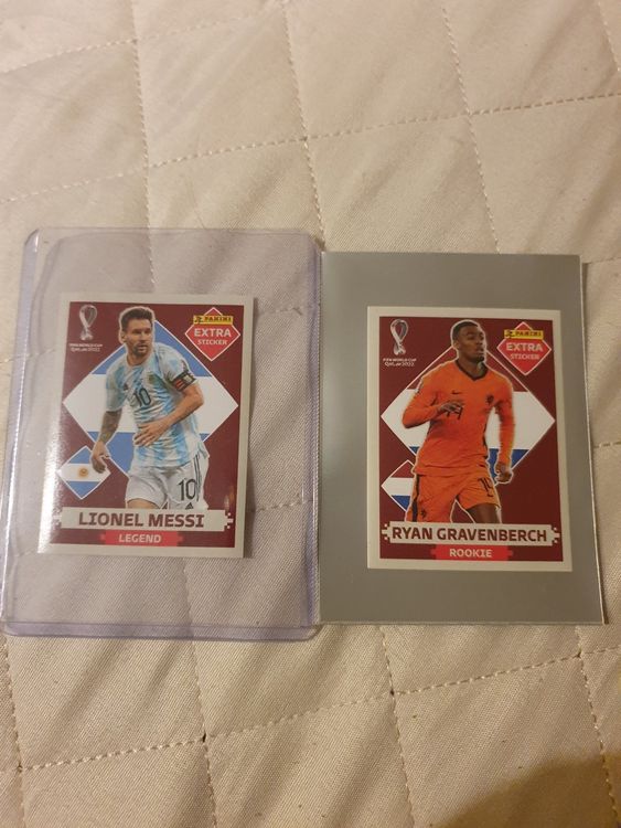 Extra sticker panini Lionel Messi + Ryan Gravenberch Base. (Neu (gemäss Beschreibung)) in Onex ...