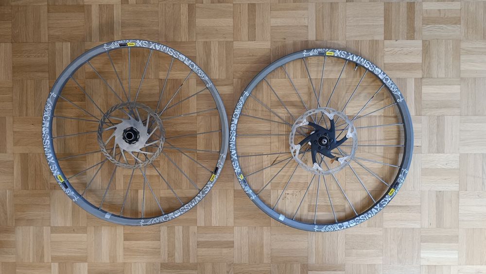 Mavic MTB Crossmax SX Laufradsatz 26" (Defekt) in Aarau für CHF 25 – mit Lieferung auf Ricardo ...