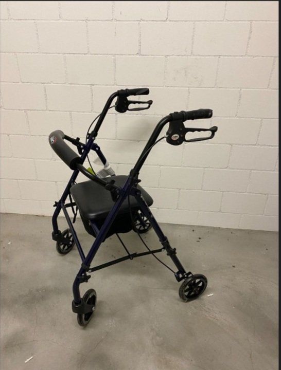 Rollator, Gehilfe (Gebraucht) in für CHF 100 – nur Abholung auf Ricardo ...