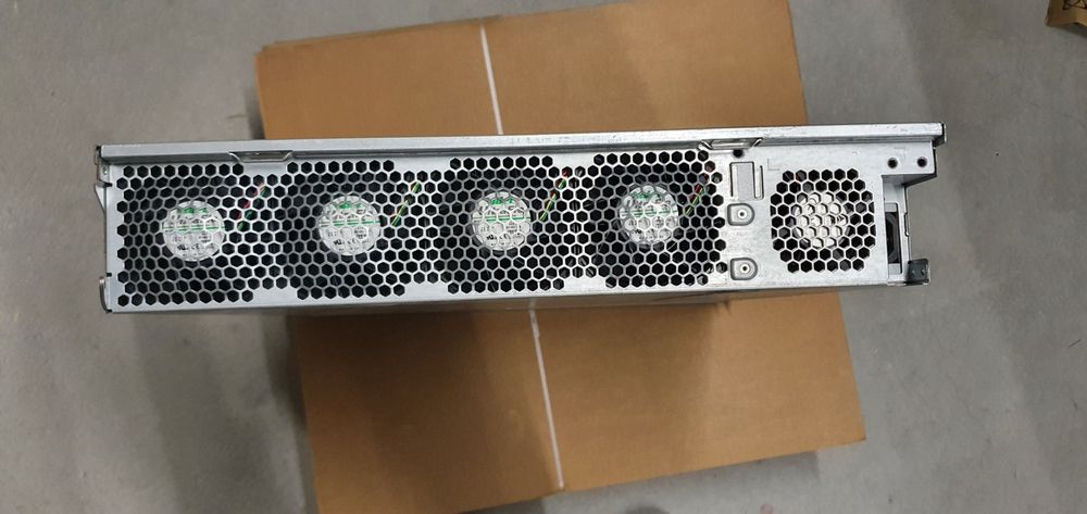 IBM 6385-HC1 2U SERVER mit 2 Blade 4x XEON E5520 CPU (Gebraucht) in ...