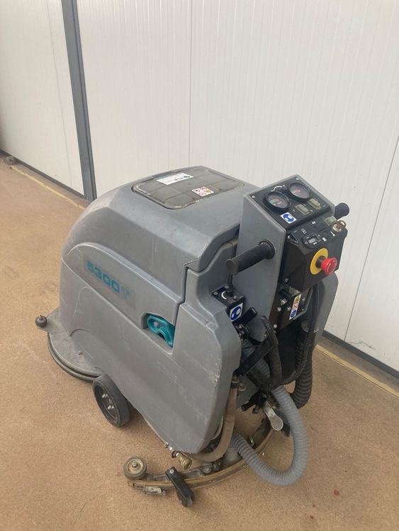 Putzmaschine Tennant 5300 T | Kaufen auf Ricardo