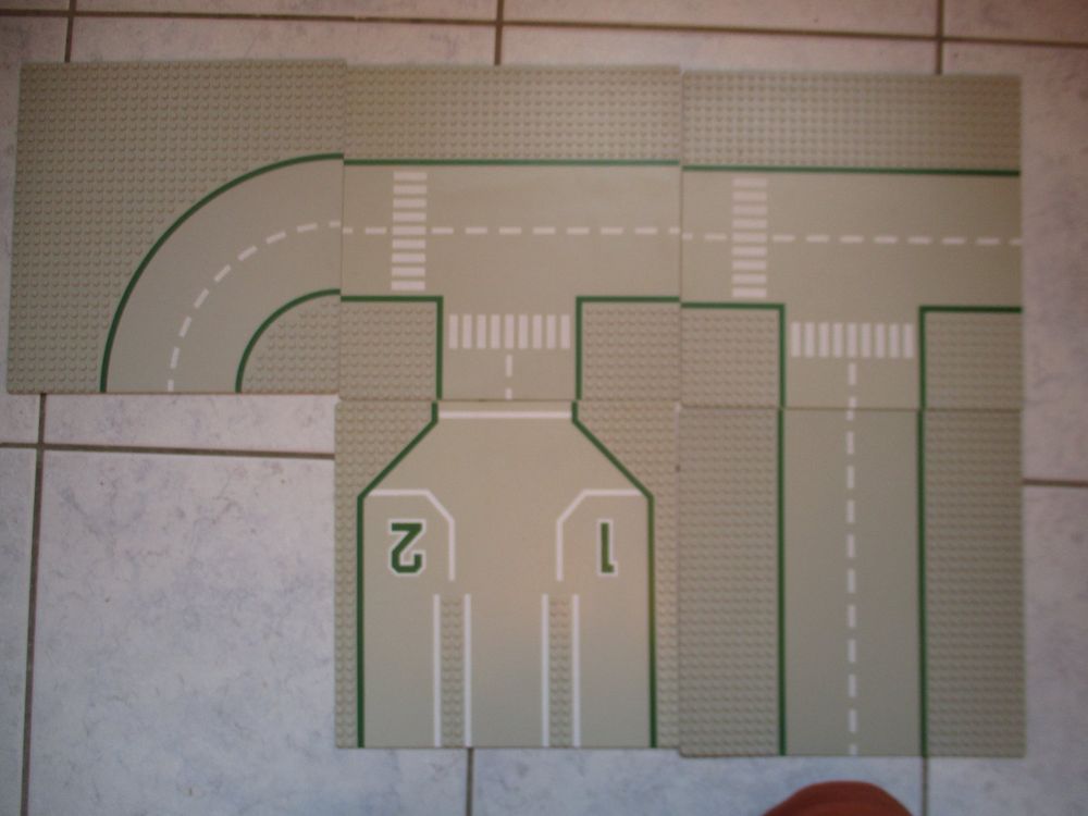 Lego Strassen Platten (Gebraucht) in Birsfelden für CHF 20 – mit ...