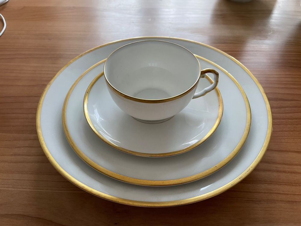 Geschirrset Porzellan mit Goldrand | Kaufen auf Ricardo