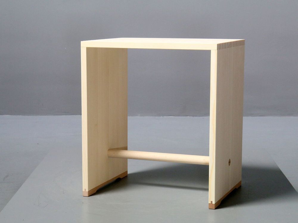 Original wb form Ulmer Hocker, Max Bill, Fichtenholz natur (Neu und originalverpackt) in Zürich ...