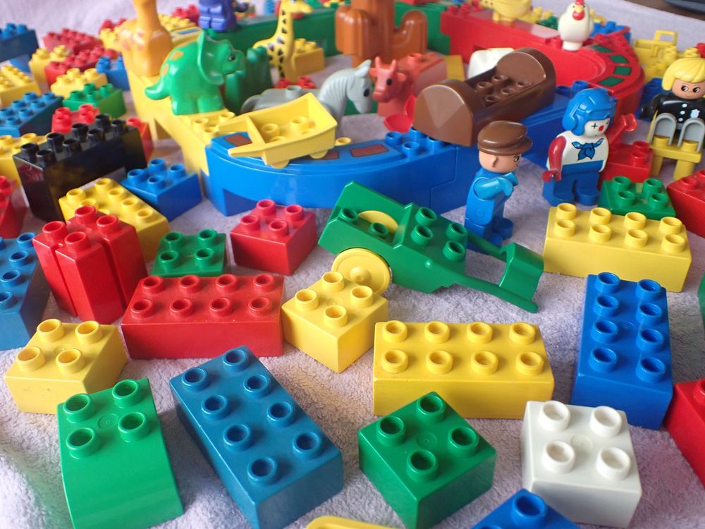 viele Lego DUPLO Steine Tiere, Dinos und Figuren 130 Teile (Gebraucht) in Geroldswil für CHF 21 ...