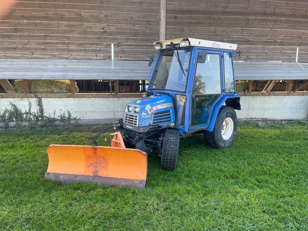 Iseki 321 Traktor Rasentraktor Schneepflug | Kaufen auf Ricardo