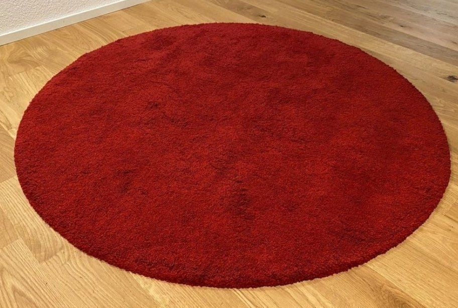 Runder Ikea Teppich in rot, ADUM, 195cm (Gebraucht) in Dettighofen für ...