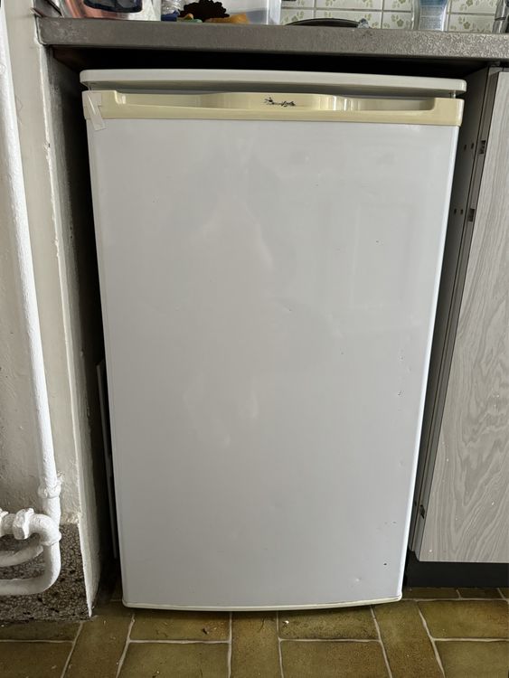 Frigo avec freezer (Gebraucht) in Boudry für CHF 35 – nur Abholung auf ...