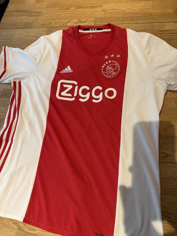 Diverse Fussball Trikot (Gebraucht) in Lohn-Ammannsegg für CHF 35 – mit ...