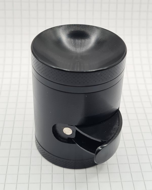 Grinder 4-Teilig, Schwarz mit Funktionsfach (Neu und originalverpackt ...