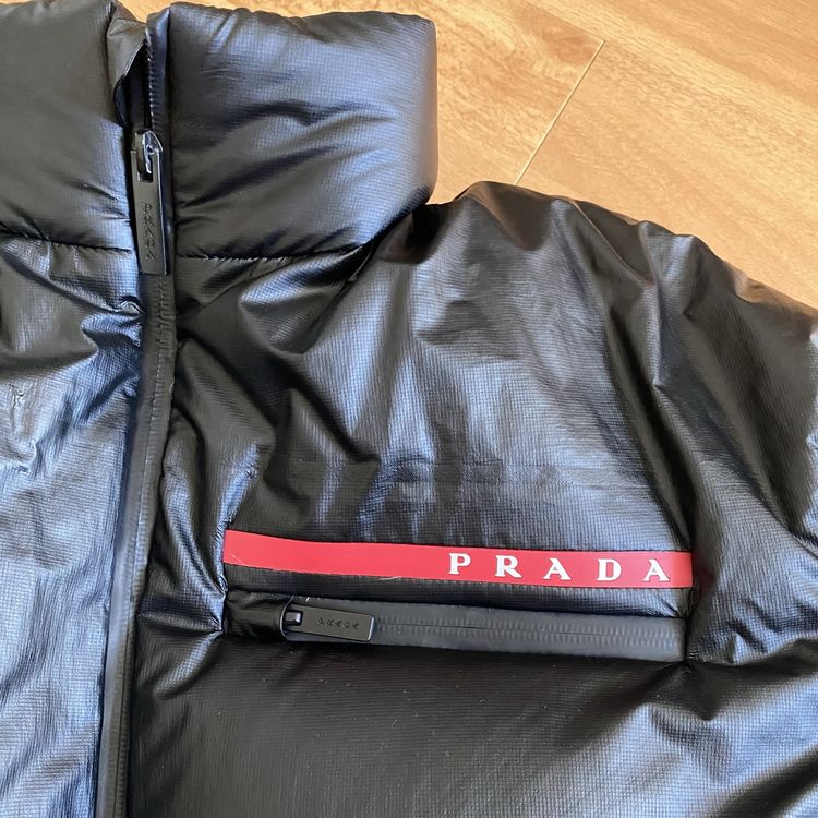 Prada Puffer Jacket (Neu (gemäss Beschreibung)) in Biberist für CHF 1 ...