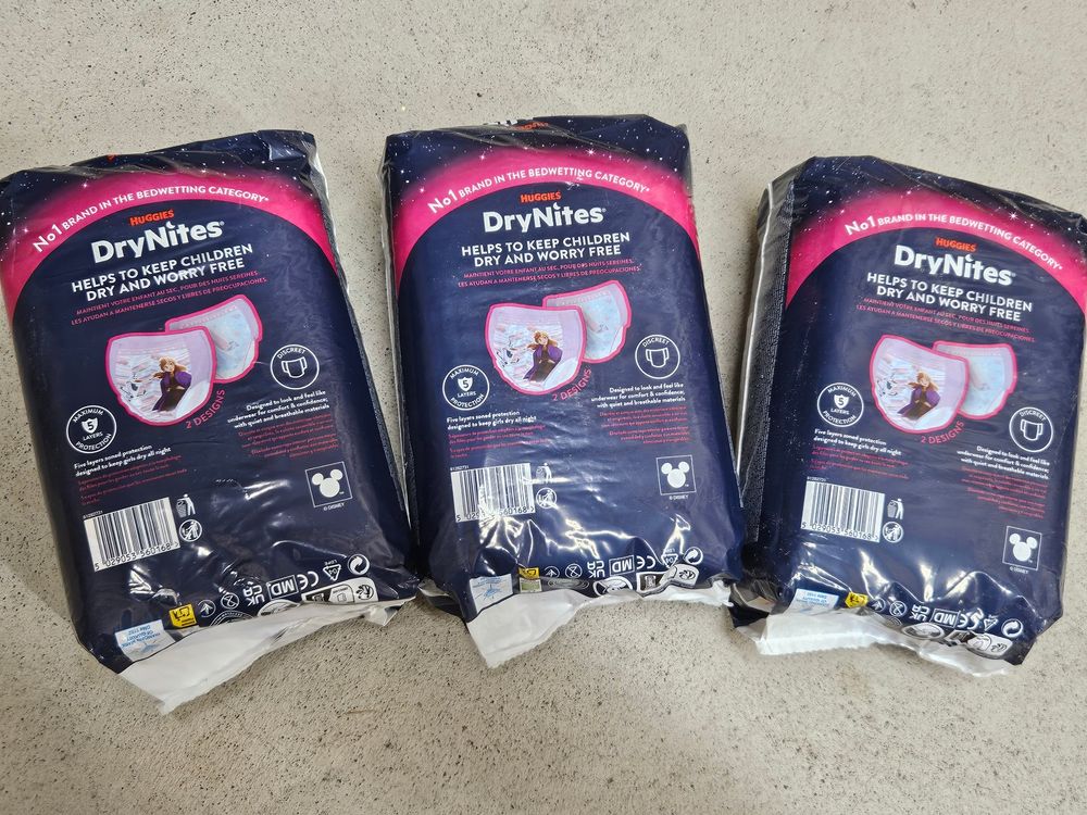 Huggies Frozen Windel DryNites (Neu und originalverpackt) in Zürich für ...