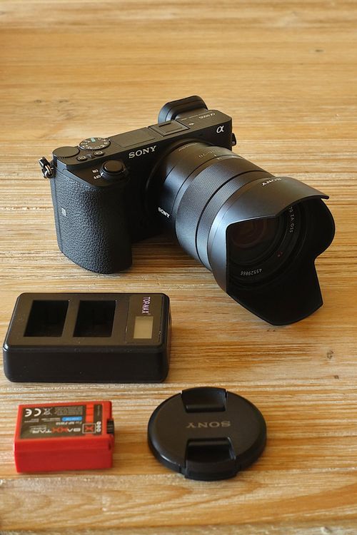 Sony Alpha 6500, inkl. SONY ZEISS E 16-70mm F/4.0 ZA OSS (Gebraucht) in Gelterfingen für CHF 920 ...