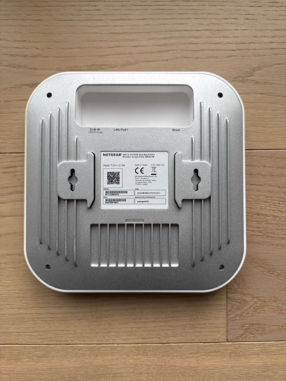 Netgear WiFi 6 AX3600 Access Point WAX218 - Neuwertig! (Gebraucht) in ...