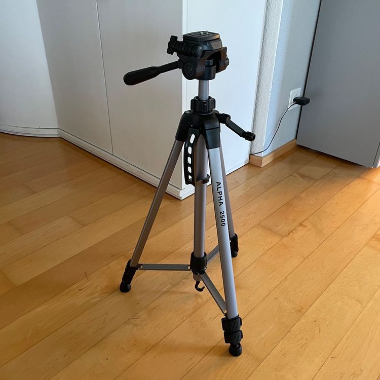 Cullmann Stativ Alpha 2500 - mit Tragetasche (Gebraucht) in Baar für ...
