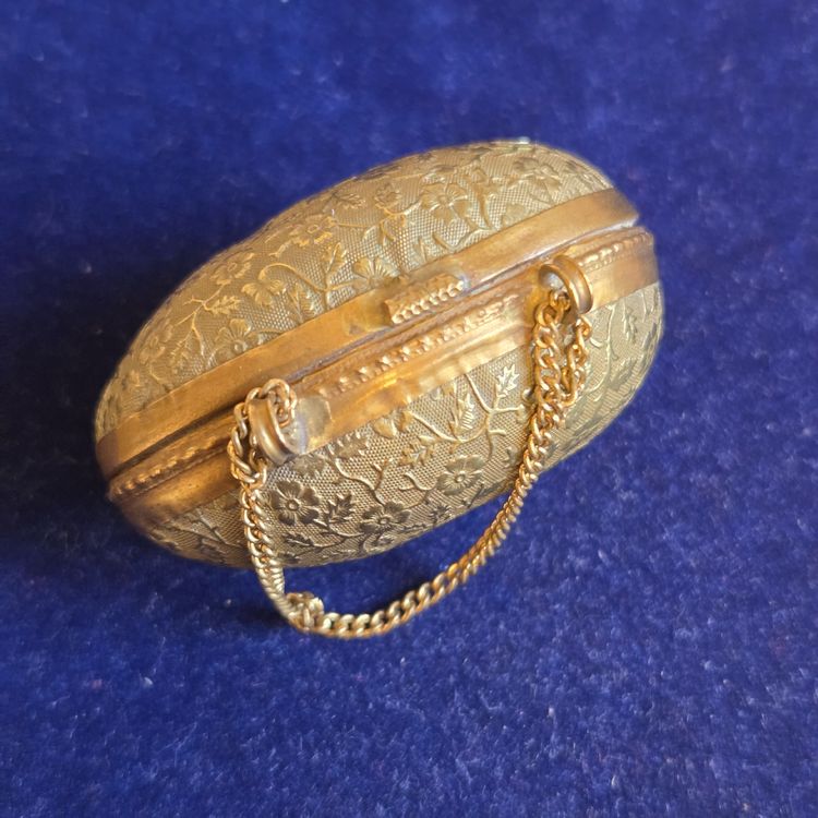 Antikes Etui für Fingerhut mit Kette, Sammlerstück, Top! (Gebraucht) in ...