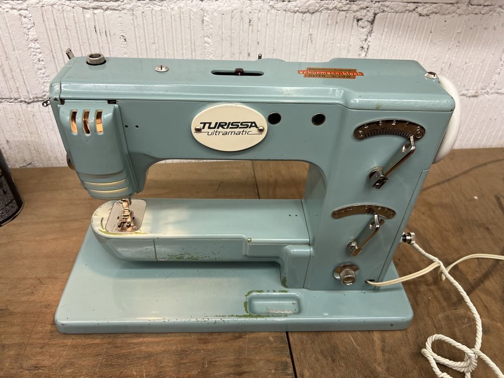 Nähmaschine Turissa ultramatic aus 1950er Jahren | Kaufen auf Ricardo