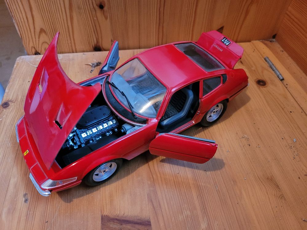 Ferrari rot (Neu und originalverpackt) in Ulisbach für CHF 11.9 – mit ...