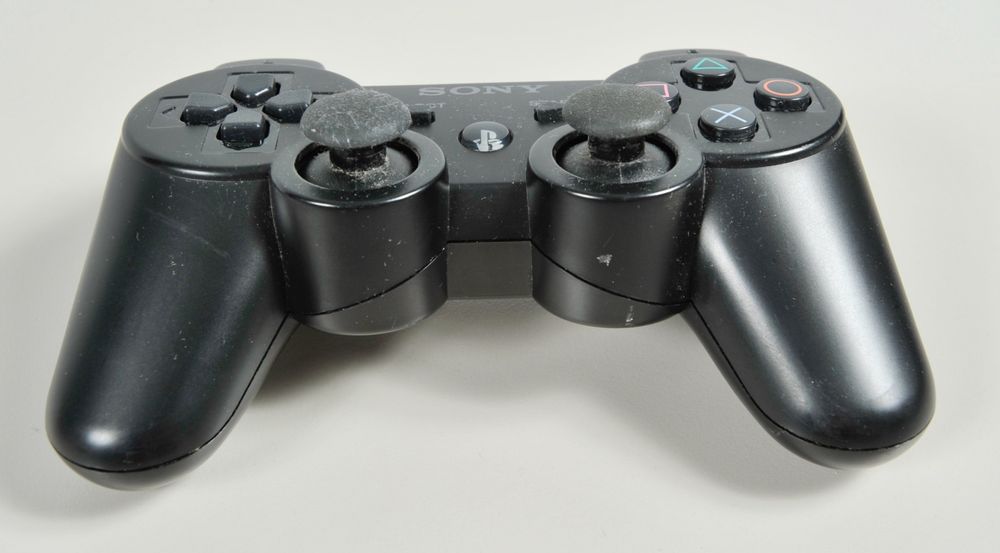 Sony PS3 Controller „Dualshock3 Sixaxis“ 2 | Kaufen auf Ricardo