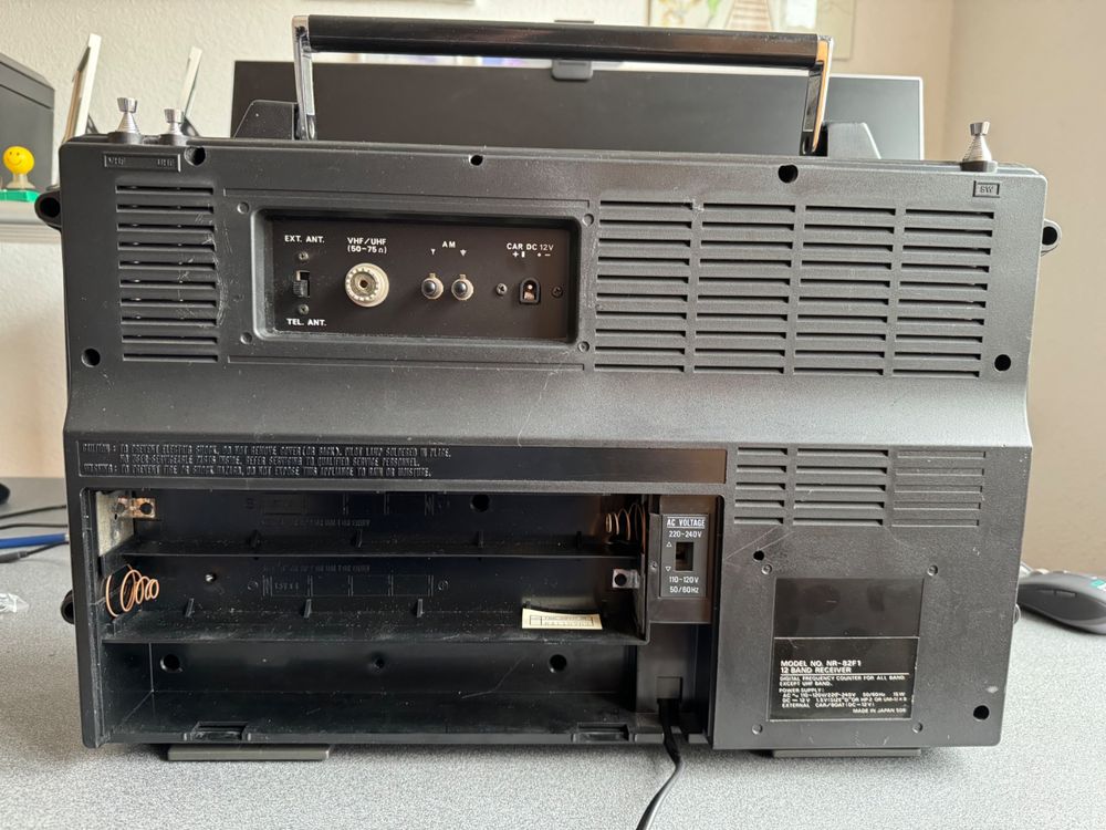 Pan-Crusader-X Mod. 82F1 Radio Weltempfänger 12 BandReceiver (Gebraucht ...