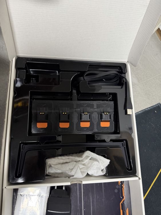 Anki Overdrive Starter Kit - Pista modulare & Auto! (53) (Usato) a ...