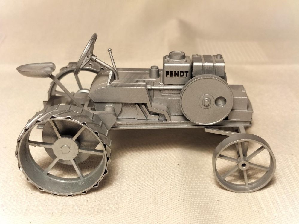 Traktorenmodell Fendt Dieselross Cursor Modell 780 mit Pflug | Kaufen ...