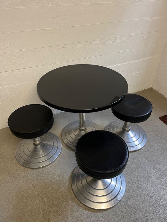 Tisch mit 3 Hocker, Retro Look 👍 (Gebraucht) in Winterthur für CHF 250 ...