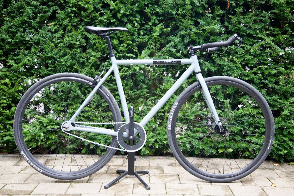 Fixie Inc. Cycle for Heroes (grau) | Kaufen auf Ricardo