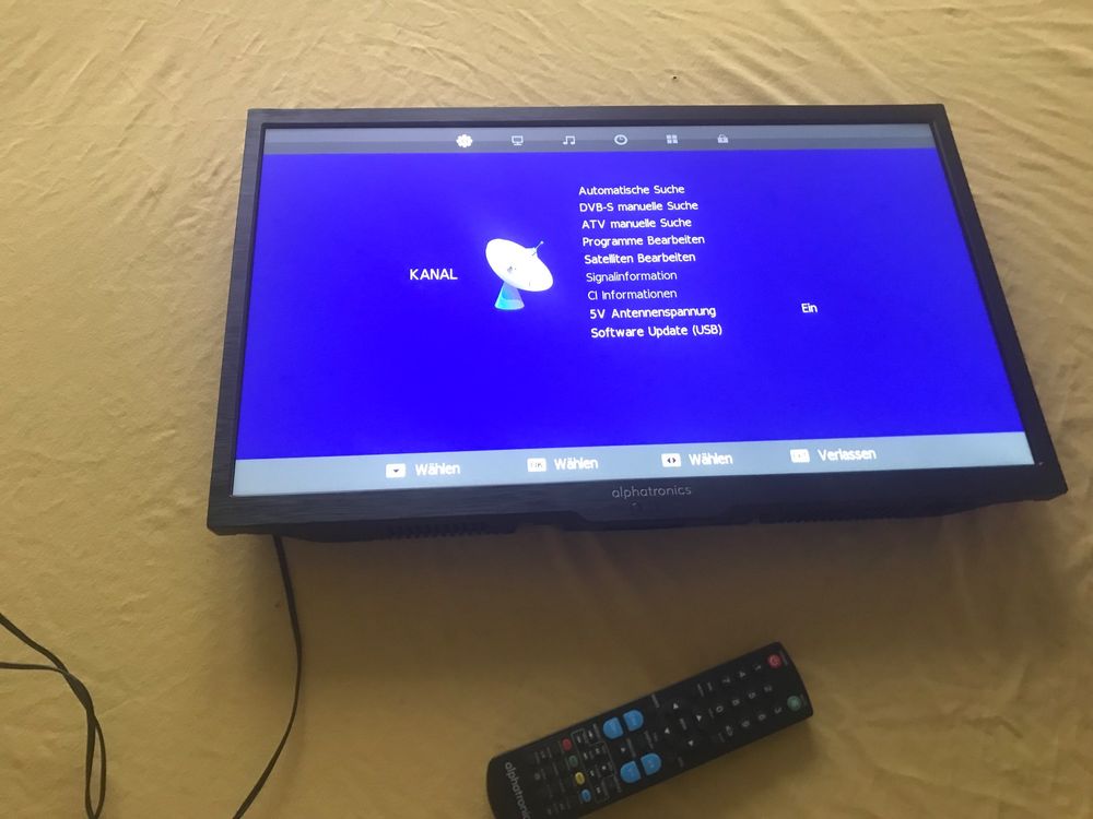Camper Wohnwagen Fernseher alphatronics SL-22 DSB | Kaufen auf Ricardo