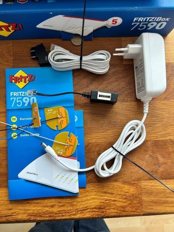 Fritz.Box 7590 A/CH Version mit Ausbau Frixtender Antennen | Acheter sur Ricardo