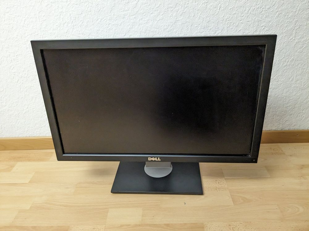 Dell UltraSharp U2711 27-inch Widescreen Flat Panel Monitor (Gebraucht ...