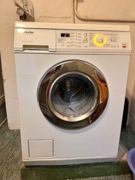 Miele Waschmaschine Novotronic W 300-75 CH (Gebraucht) in Ennetbaden ...