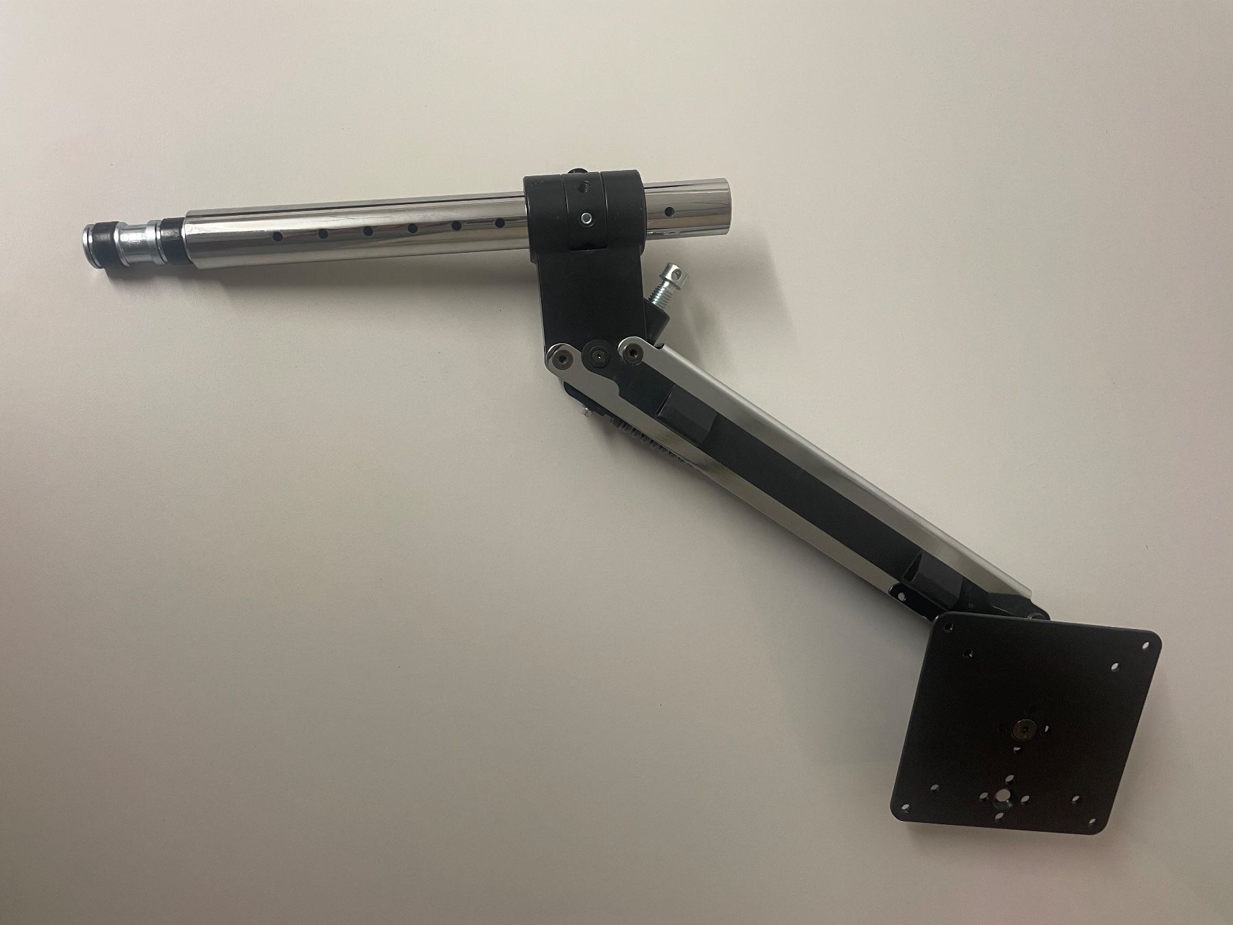 1x USM Haller Monitorhalterung / Monitorarm schwenkbar (Neu (gemäss ...