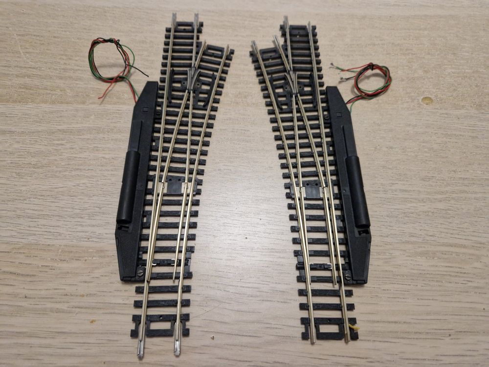 Roco weichenpaar H0 (1) (Gebraucht) in St-Aubin-Sauges für CHF 20 – mit Lieferung auf Ricardo kaufen