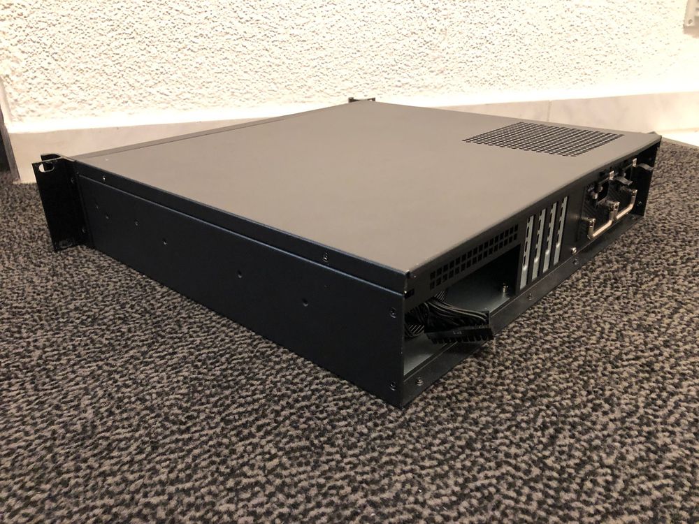Servergehäuse + Netzteil (Fortron Twins PRO 700W) + Lüfter (Gebraucht ...