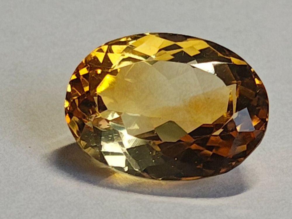 Citrine AAA ovale 16 x 12 mm / 9.90 cts (Neu (gemäss Beschreibung)) in ...