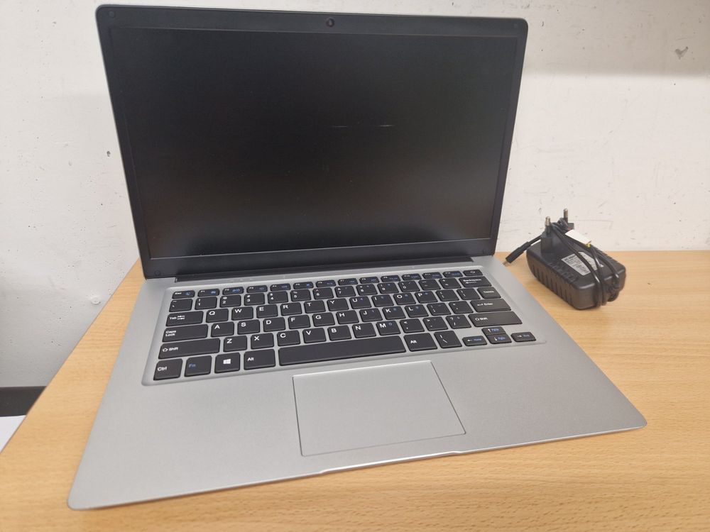 Laptop KUU | Kaufen auf Ricardo