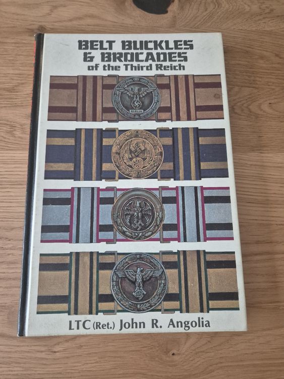 Belt Buckles & Brocades Third Reich Buch, (Gebraucht) in Winterthur für ...