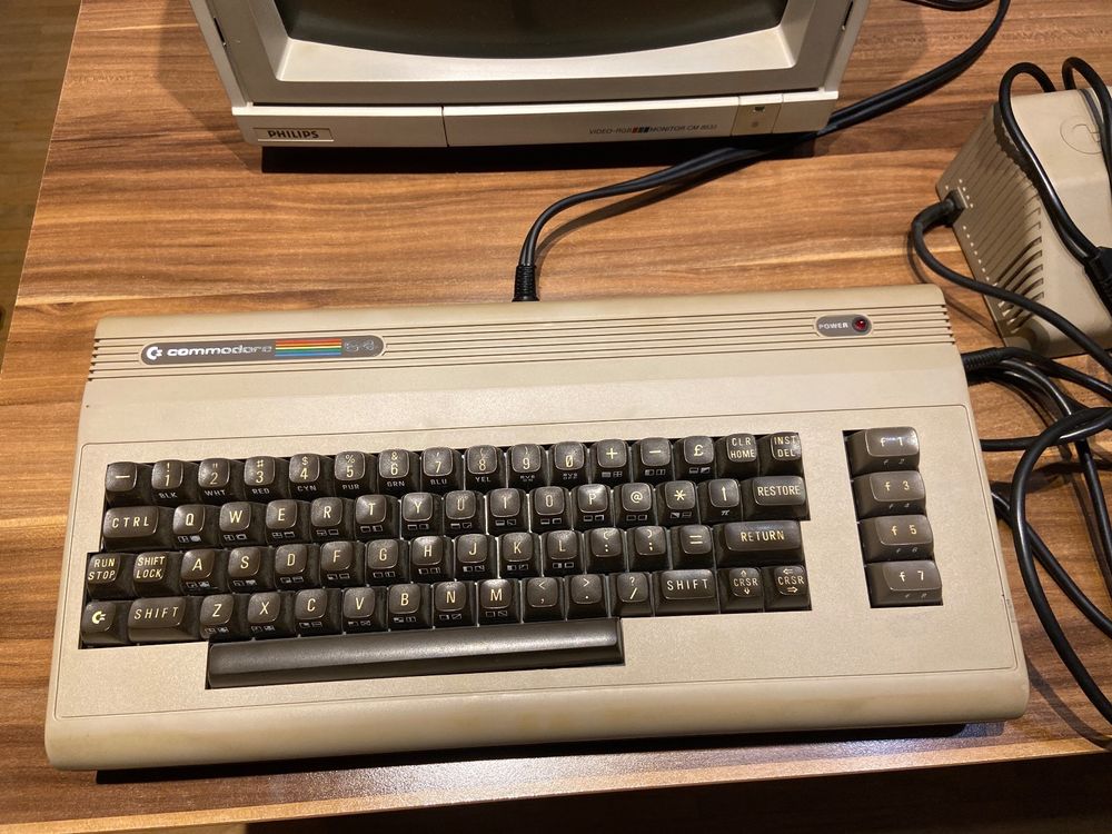 Commodore 64 inkl. Philips-Monitor CM8533 | Kaufen auf Ricardo