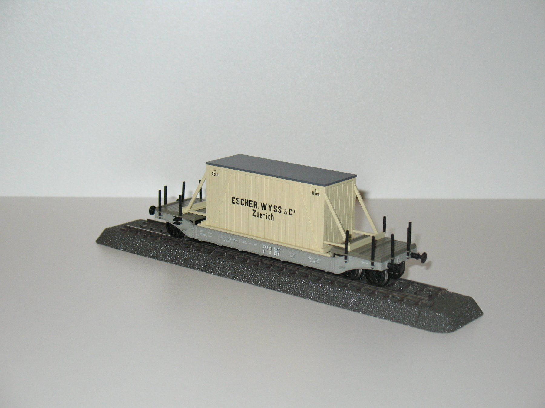 Beladener Tiefladewagen SSt der SBB in H0=/ Brawa 47908 (Neu (gemäss ...