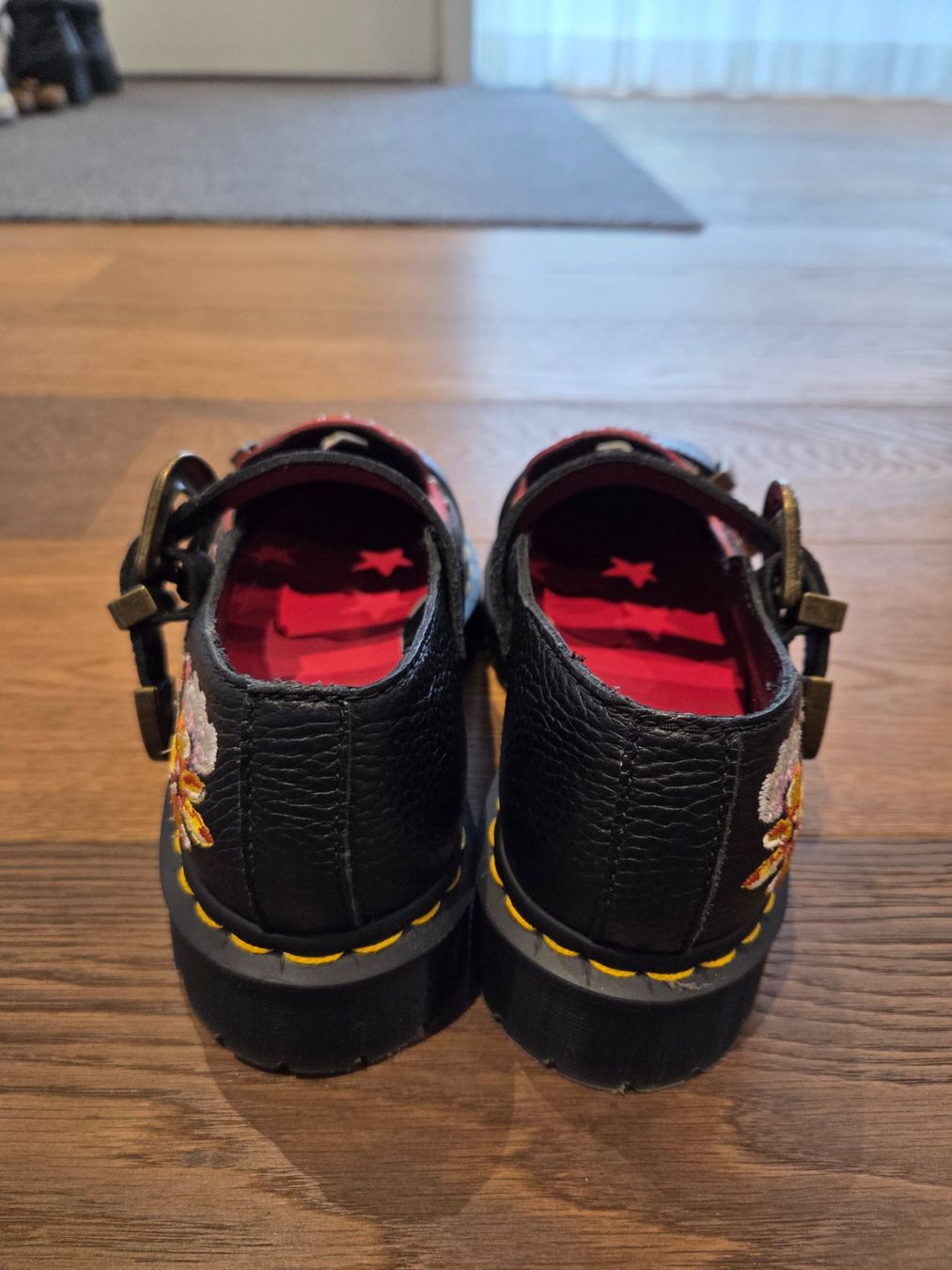 Dr. Martens Mukai Mary Jane – Grösse 37 – mit Stickereien & (Gebraucht ...