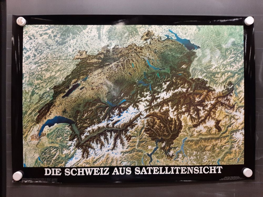 Die Schweiz aus Satellitenansicht Schulwandbild | Kaufen auf Ricardo Die Schweiz aus Satellitenansicht Schulwandbild | Kaufen auf Ricardo