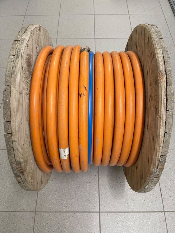 5-poliges Elektrokabel 45m (Los 60) - 8493 Saland | Kaufen auf Ricardo 5-poliges Elektrokabel 45m (Los 60) - 8493 Saland | Kaufen auf Ricardo
