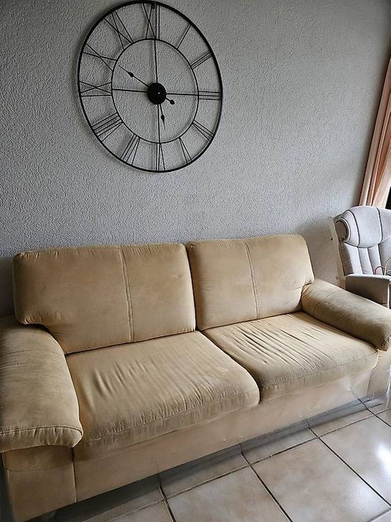 A DONNER URGENT Canapés 2 et 3 places douillets (D'occasion) à ...