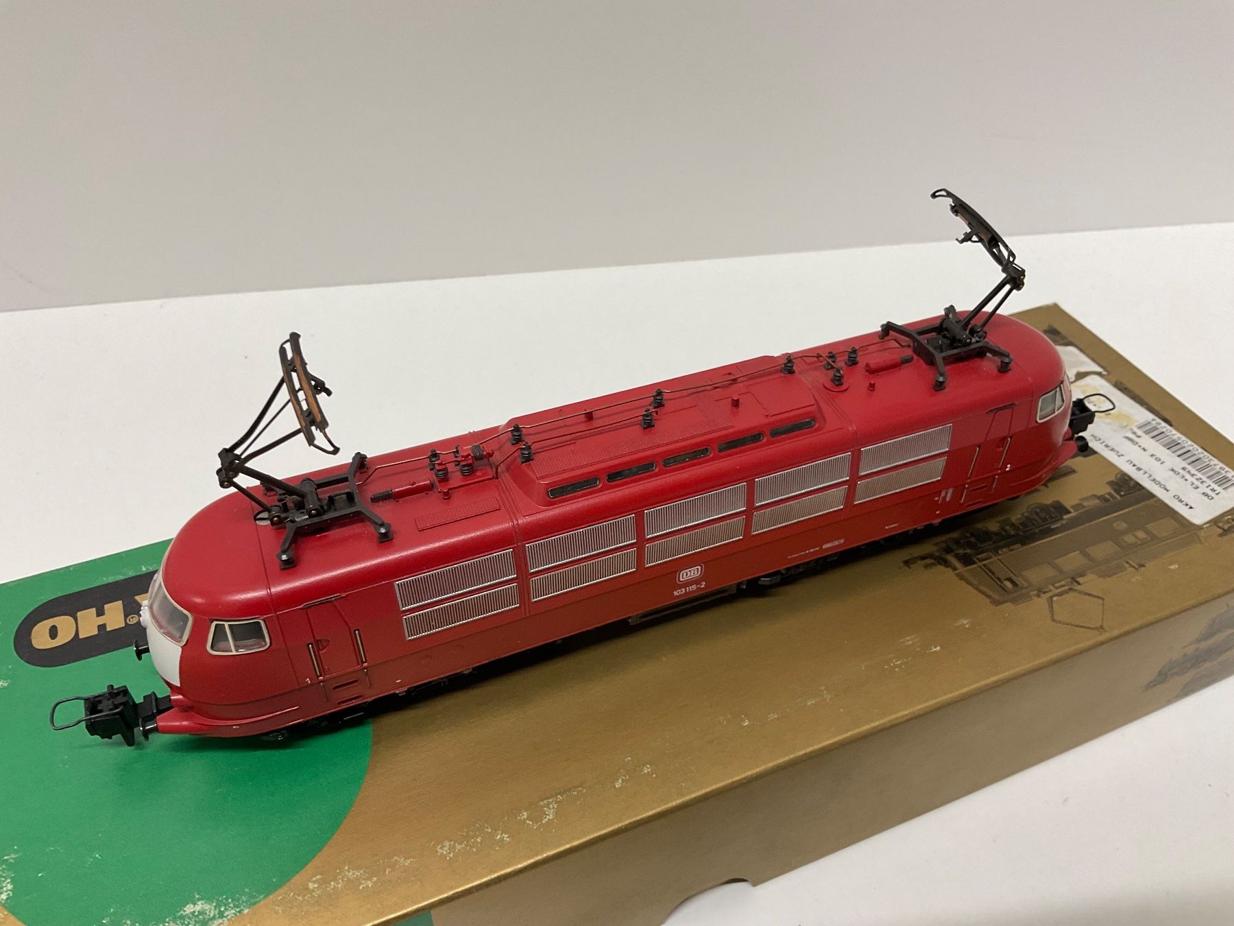 Trix Express BR 103 DB rot, Bespielt mit OVP (Gebraucht) in Chur für ...