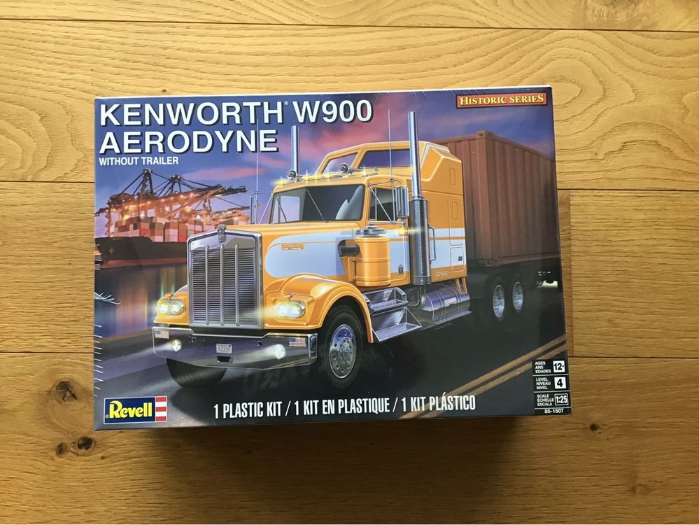 Revell Truck 1:25 (Neu und originalverpackt) in Sachseln für CHF 45 – mit Lieferung auf Ricardo ...