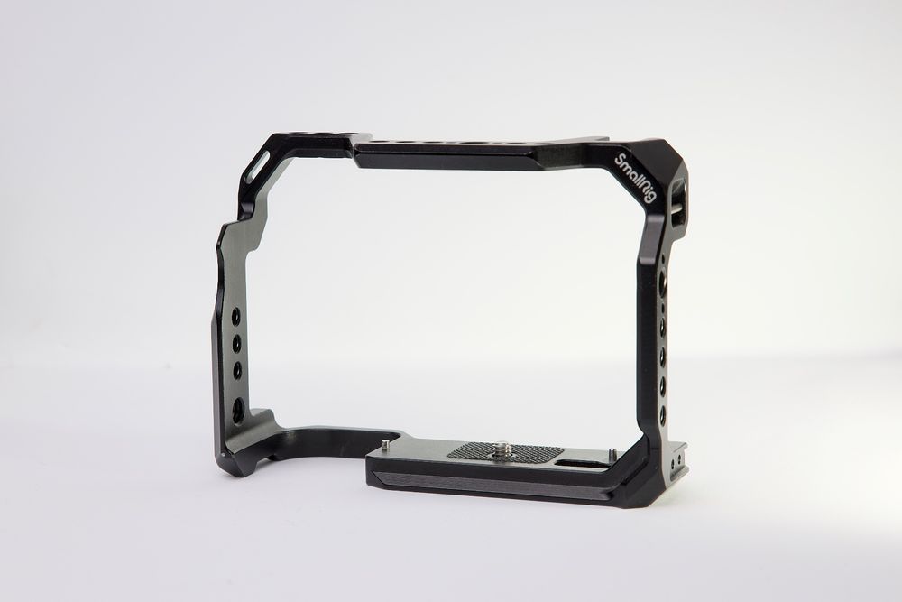 Smallrig R6 cage (Gebraucht) in Altendorf für CHF 20 – mit Lieferung ...